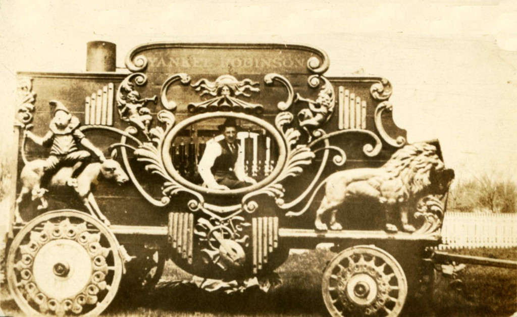 Yankee Robinson Steam Calliope - Circus Historical Society